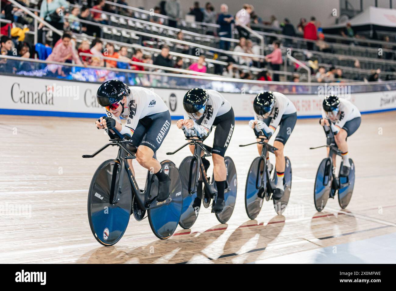 Lisa klein hi-res stock photography and images - Alamy