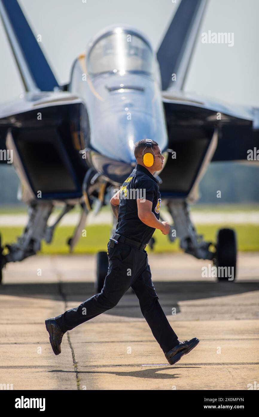 U.S. 07th Apr, 2024. Navy Flight Demonstration Squadron Blue Angels ...