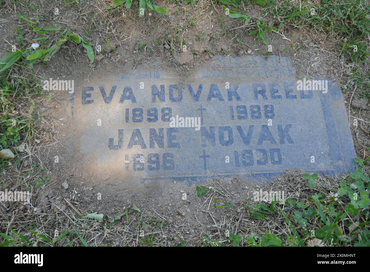 Mission Hills, Los Angeles, California, USA 11th April 2024 Actress Eva ...