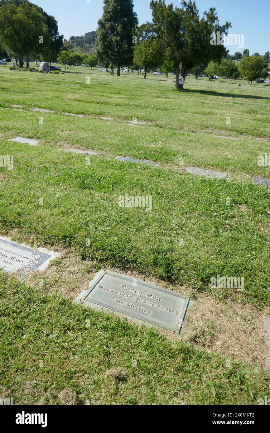 San fernando mission cemetery hi-res stock photography and images - Alamy