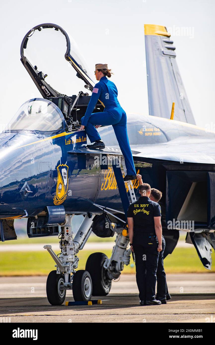 U.S. 07th Apr, 2024. Navy Flight Demonstration Squadron Blue Angels ...