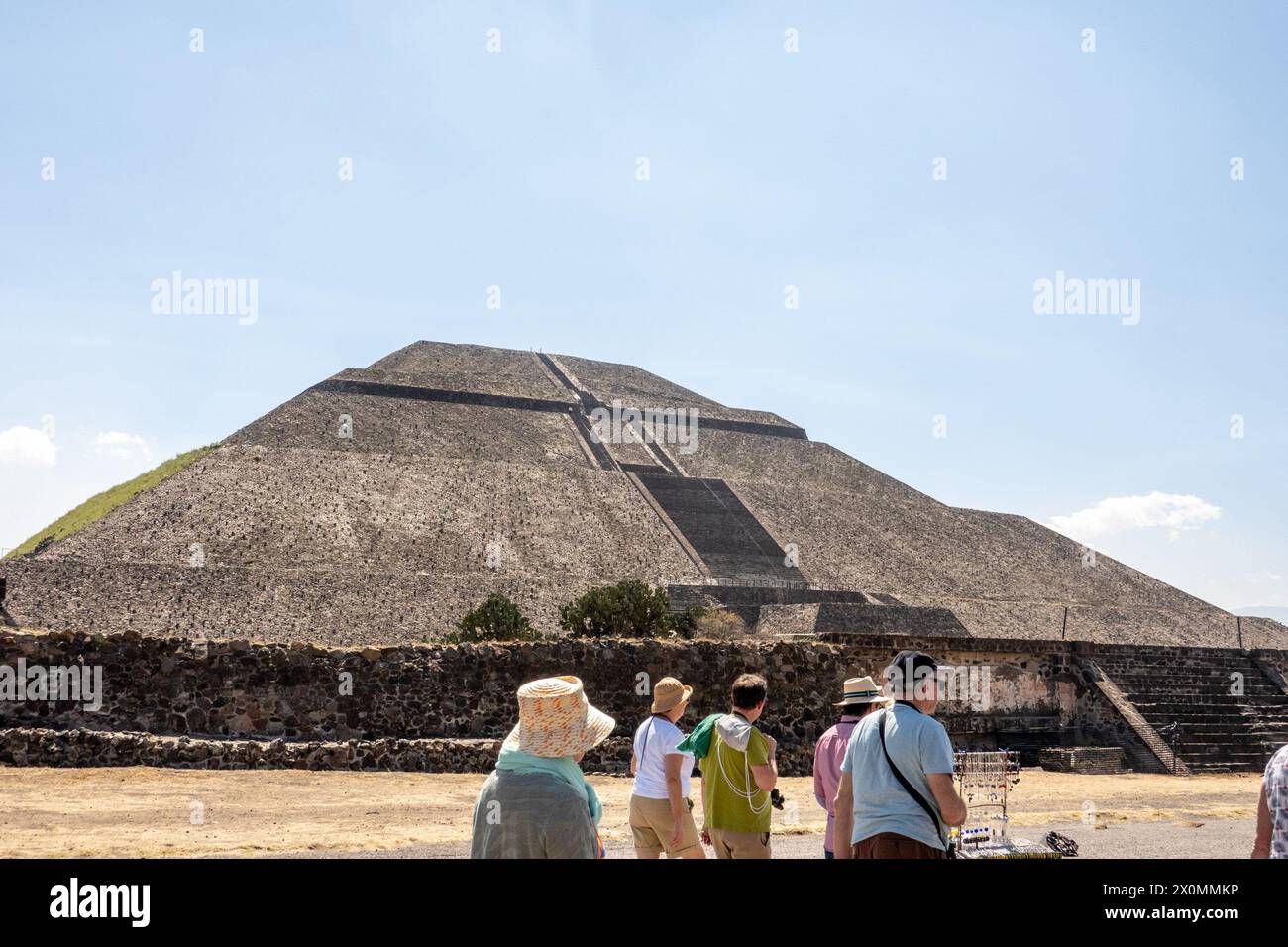 Tourists explore Teotihuacán, ancient Mesoamerican city famous for its ...