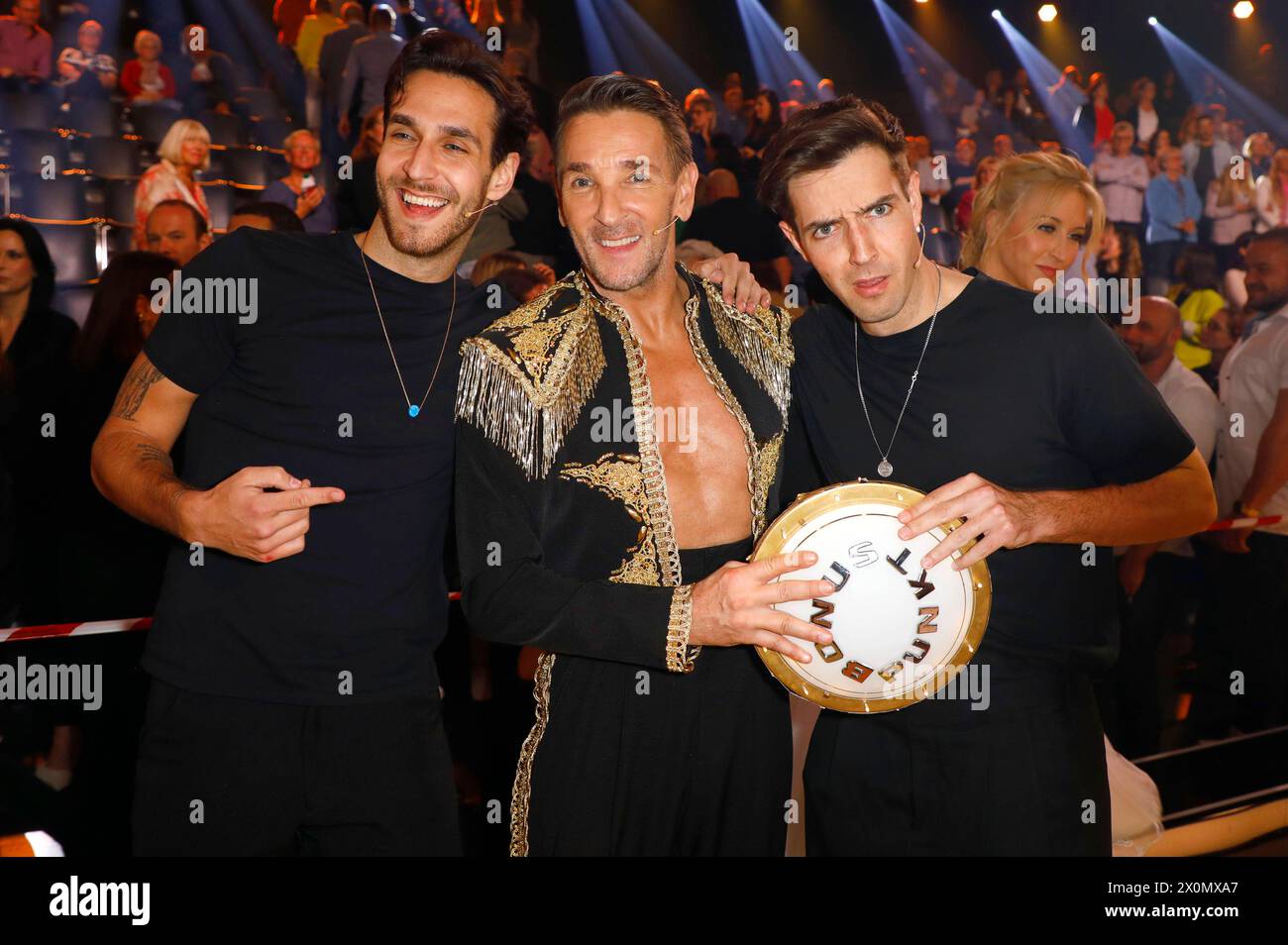 Joshua Keller, Mark Keller und Aaron Keller in der sechsten Live-Show der 17. Staffel der RTL ...