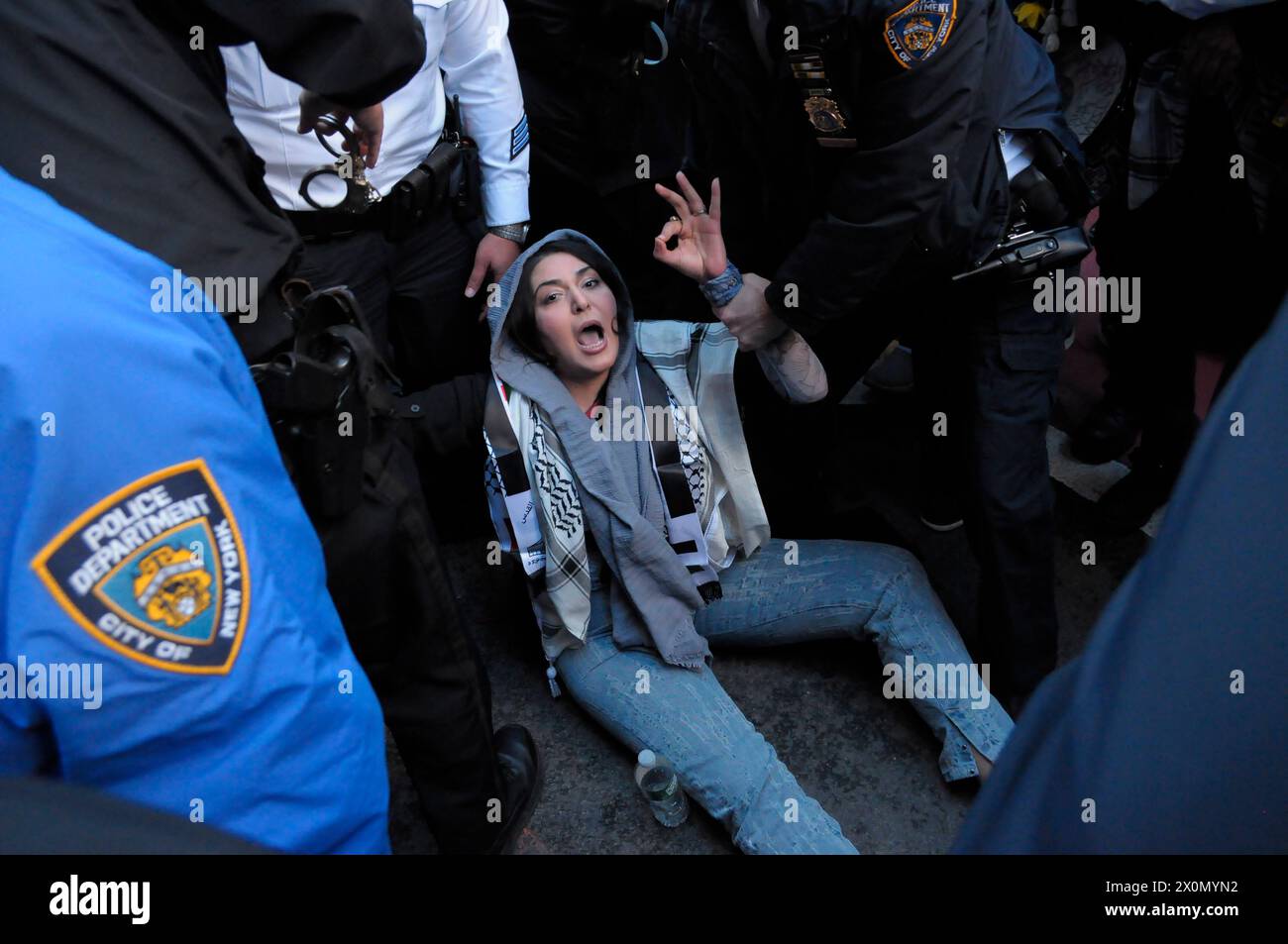 Pro palestine activism hi-res stock photography and images - Alamy