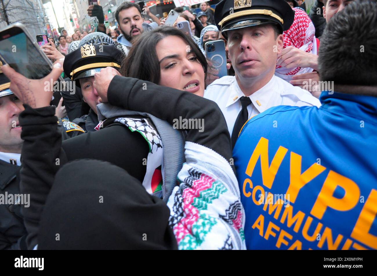 Pro palestine activism hi-res stock photography and images - Alamy