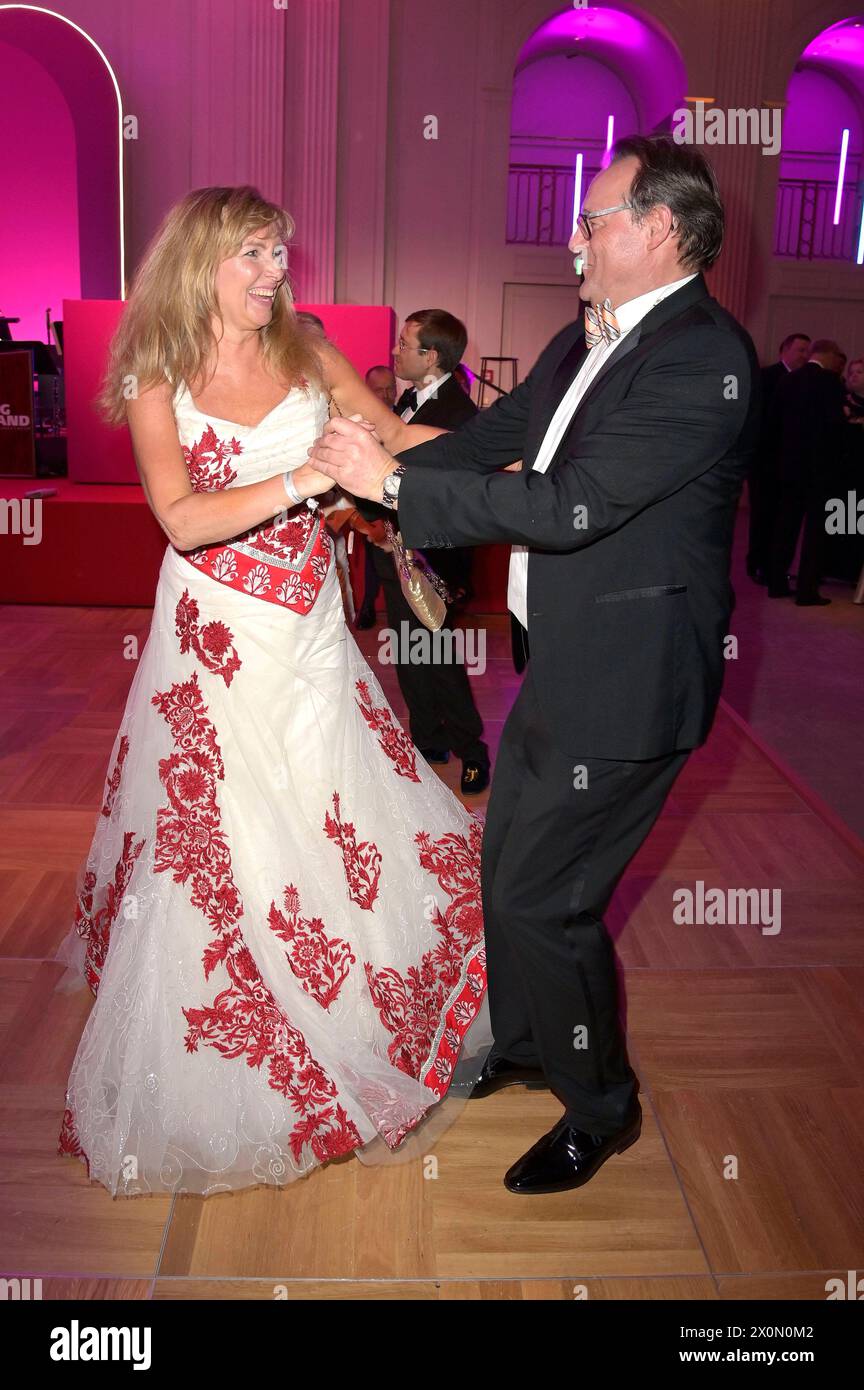 Nanna Kuckuck mit Dirk Ullmann beim 71. Bundespresseball 2024 im Hotel ...