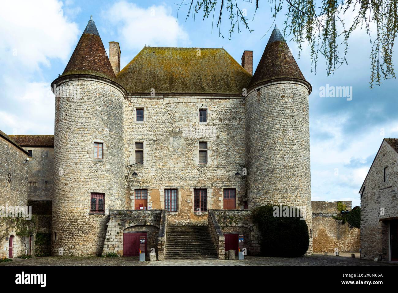 Nemours castle hi-res stock photography and images - Alamy