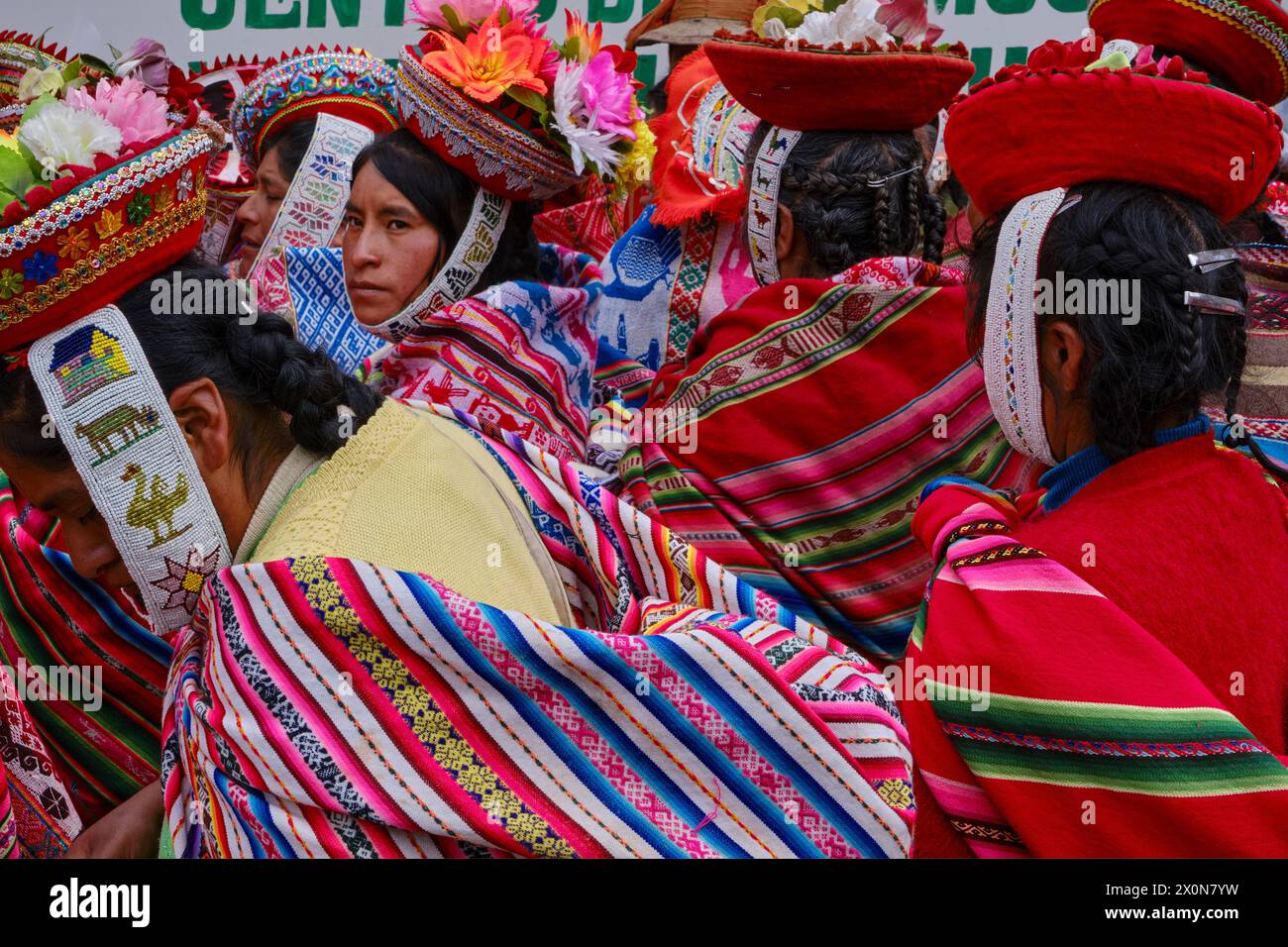 Indigenous meeting hi-res stock photography and images - Alamy