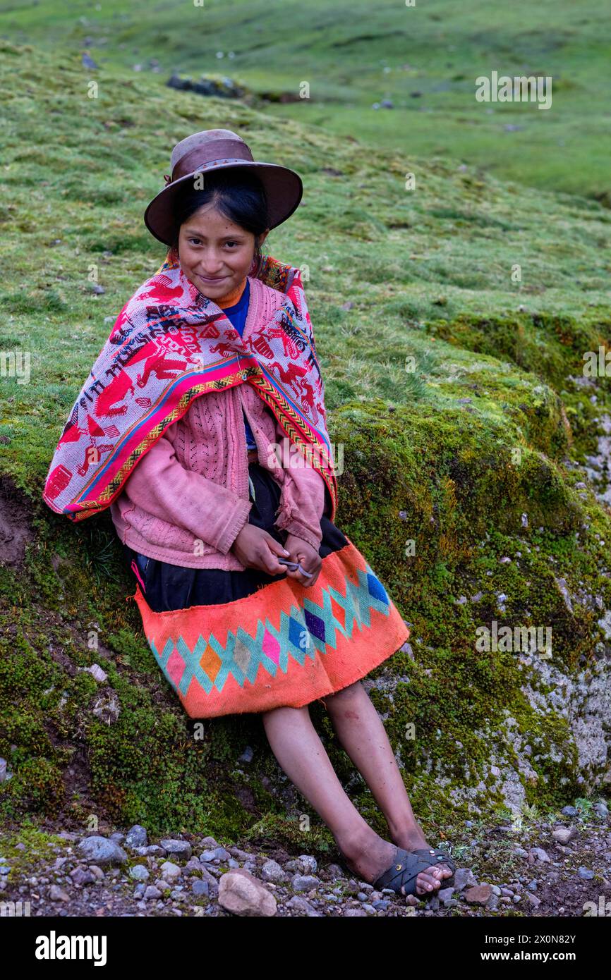 Peru, province of Cuzco, Sacred Valley of the Incas, community of the ...