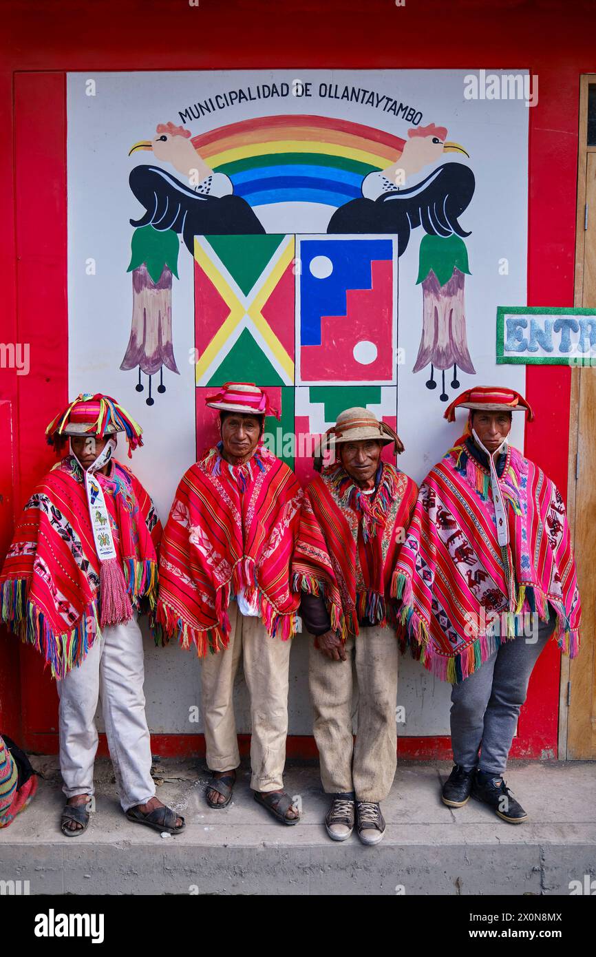 Peru, province of Cuzco, Sacred Valley of the Incas, community of the ...