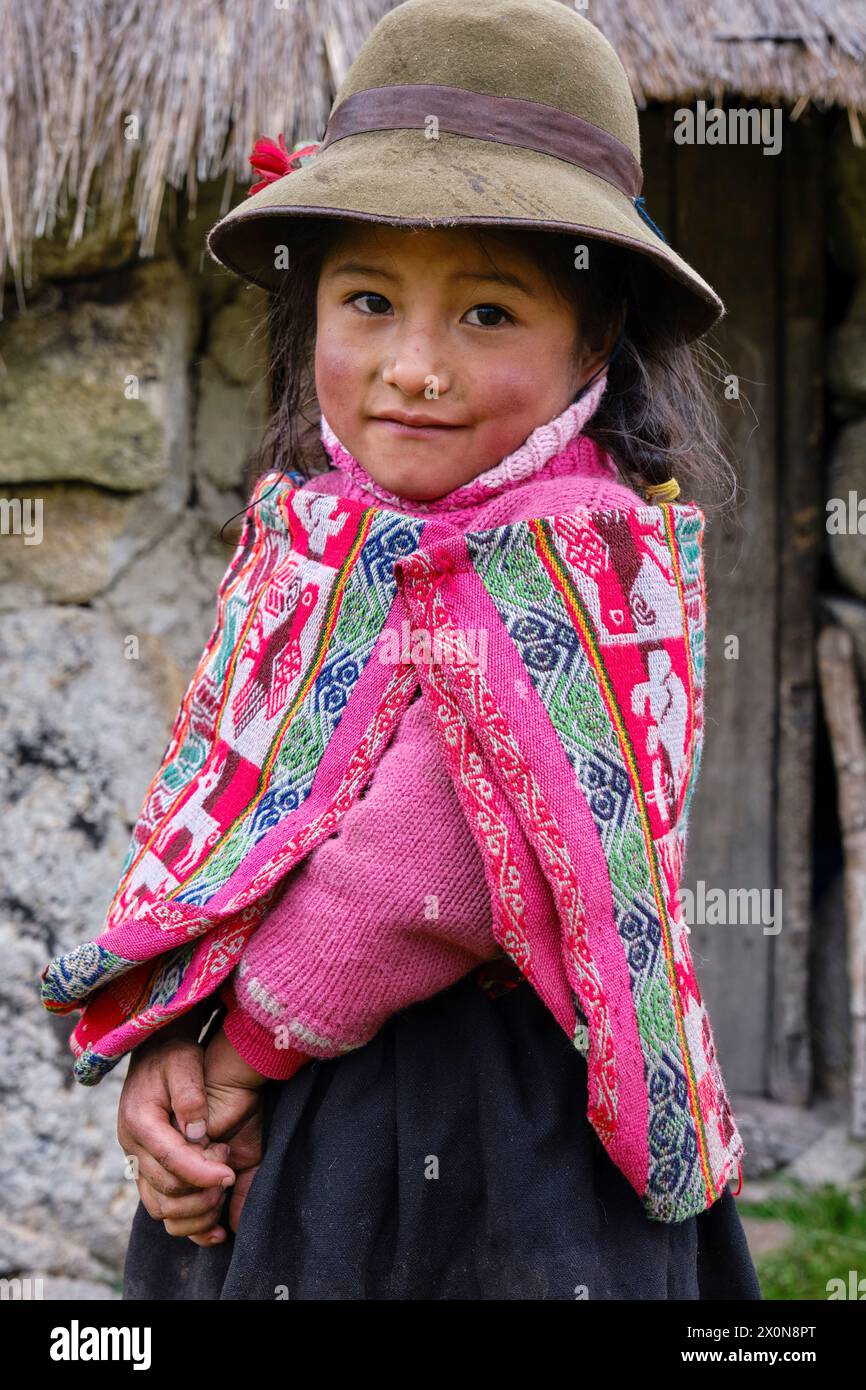 Peru, province of Cuzco, Sacred Valley of the Incas, community of the ...