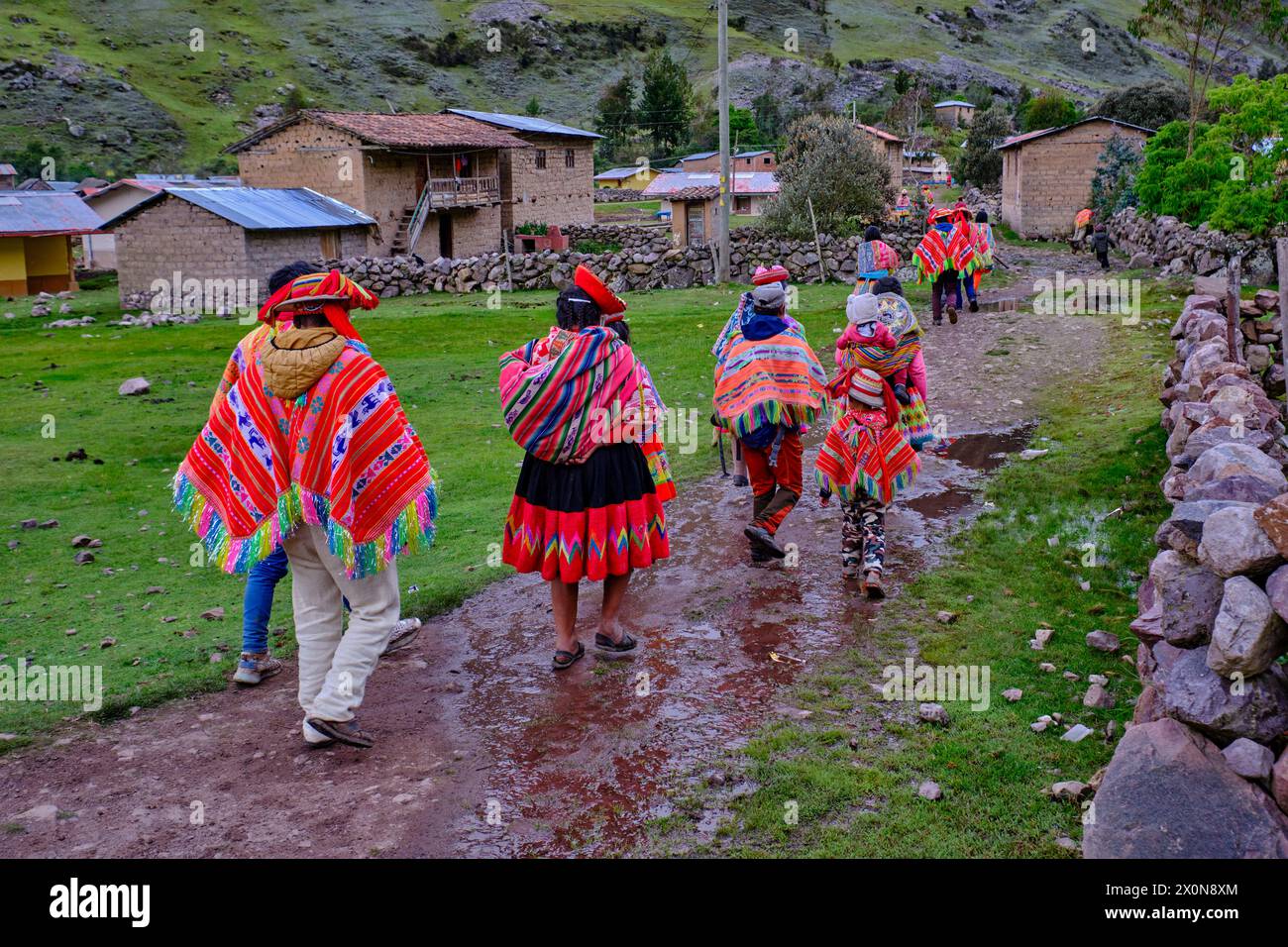 Peru, province of Cuzco, Sacred Valley of the Incas, community of the ...