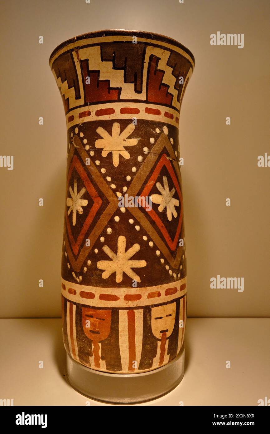 Inca ceramic hi-res stock photography and images - Alamy