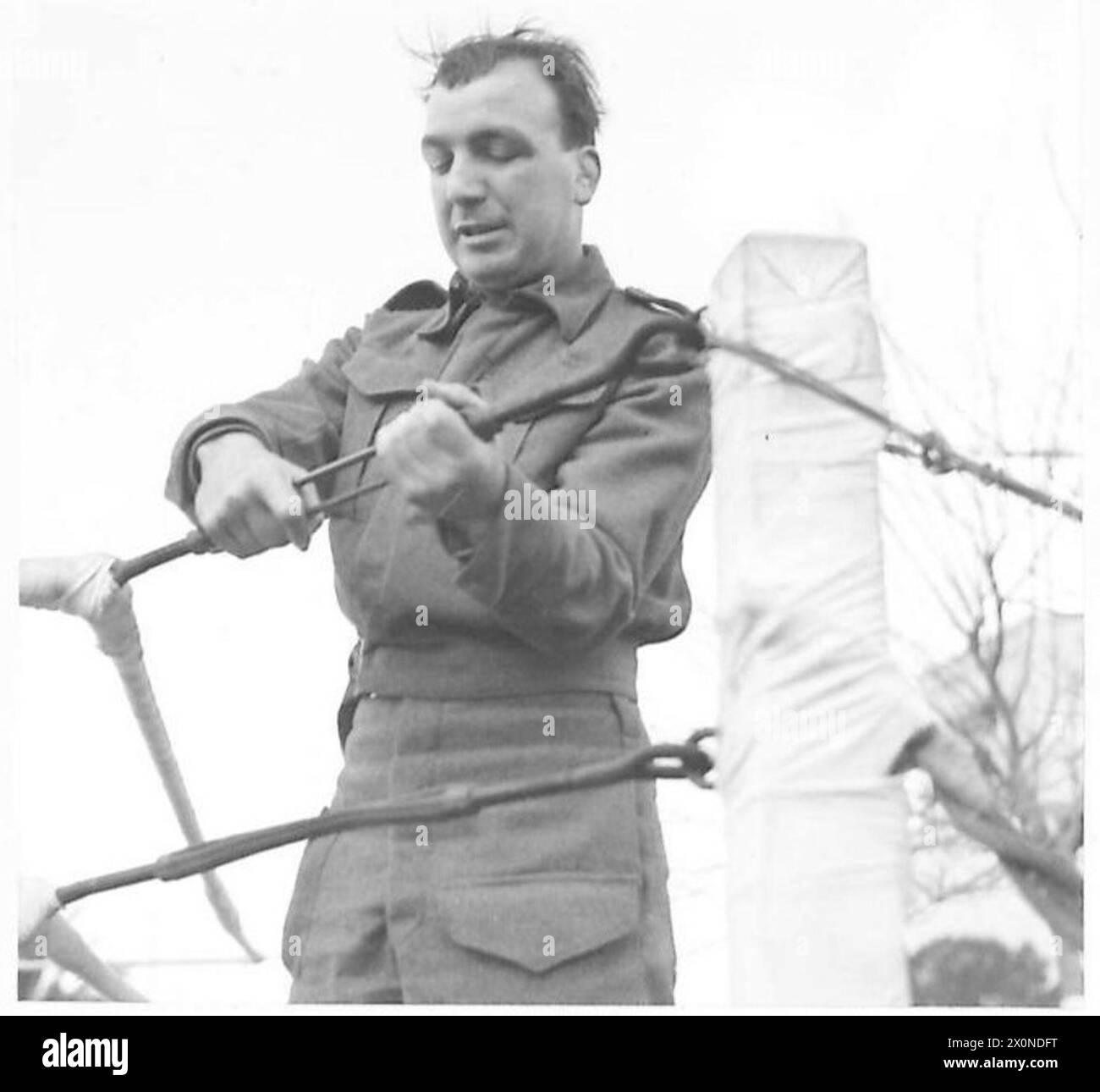 NORTH AFRICAOBSERVER STORY - Aircraftsman H. Clark who boxes under the ...