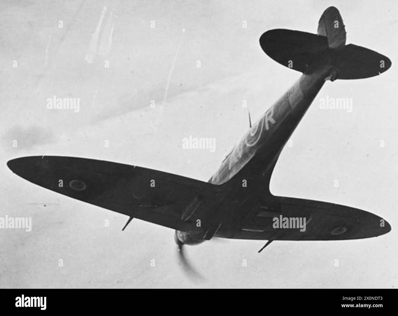 ROYAL AIR FORCE AIRCRAFT - Spitfire F Mk.5b BM590 AV-R of 121 (Eagle ...