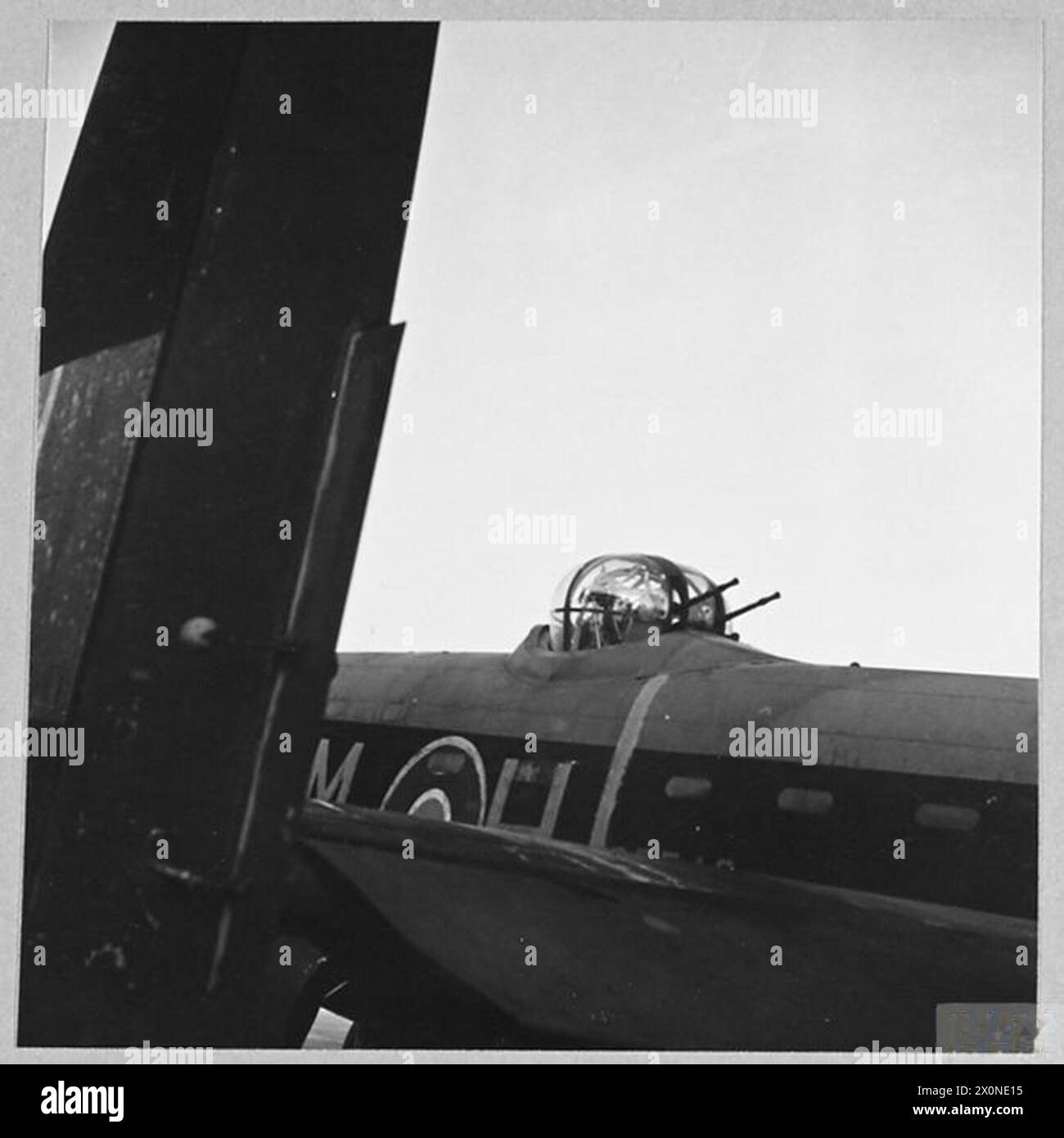 Turret guns hi-res stock photography and images - Alamy
