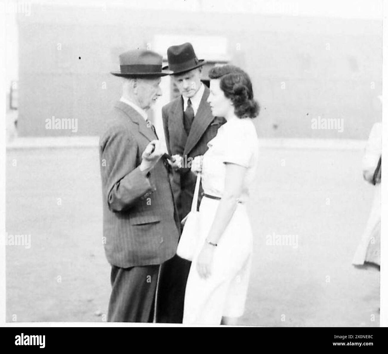 FIELD MARSHAL SMUTS IN ROME - Field Marshal Smuts talking to a French ...