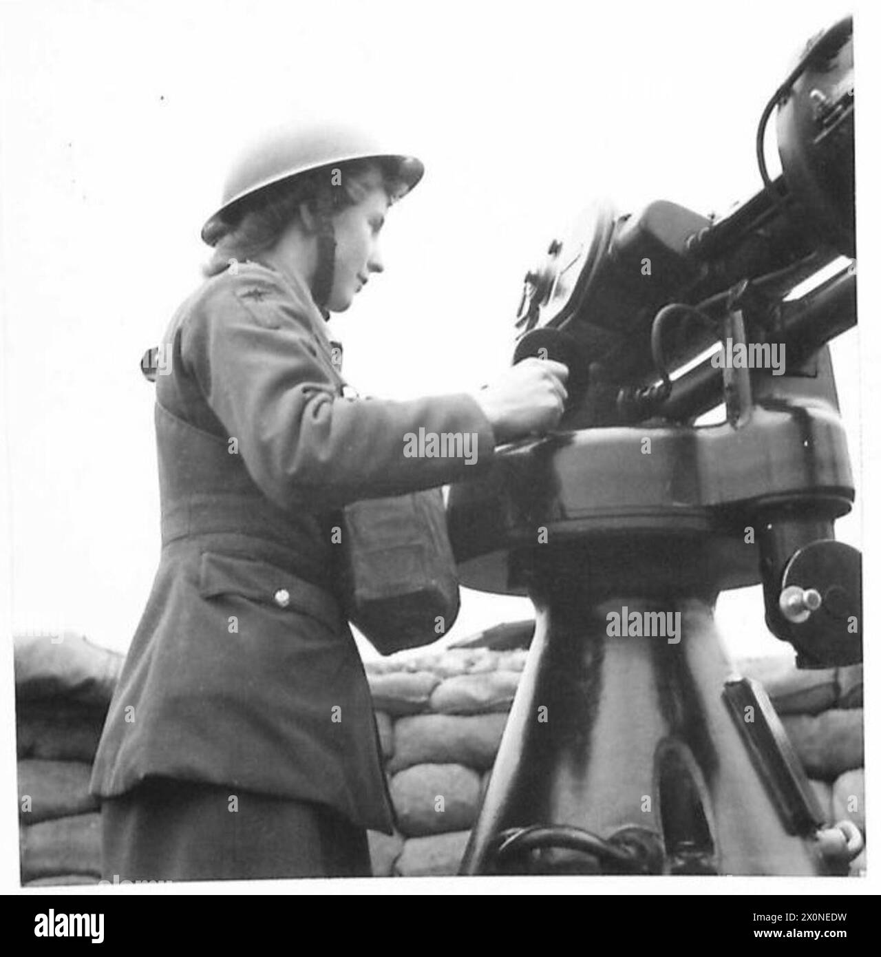 Height and range finder hi-res stock photography and images - Alamy