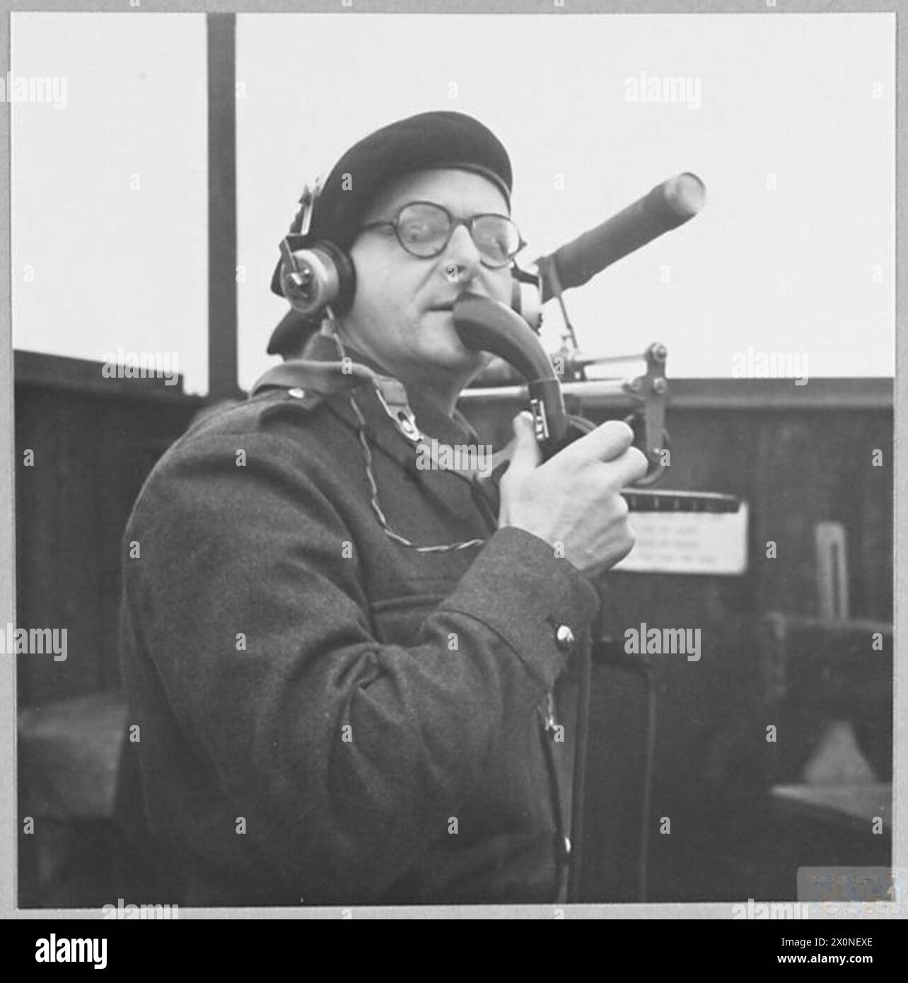 ROYAL OBSERVER CORPS - SPOTS & PLOTS ENEMY PLANE MOVEMENTS. - For story ...