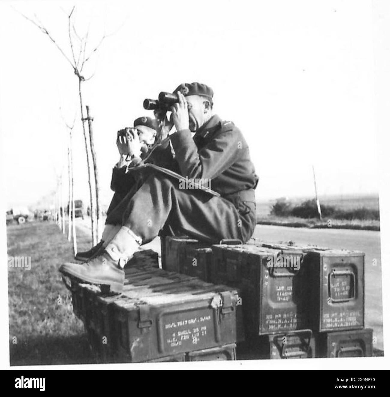 FIFTH ARMY : GARIGLIANO AREA - Major General Bucknall, extreme left ...