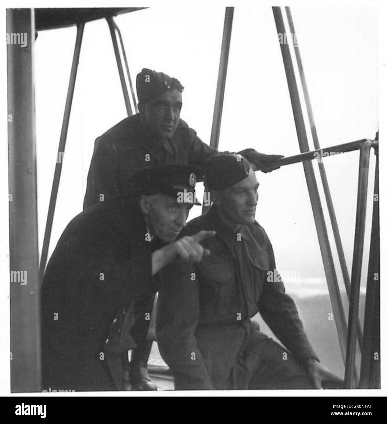 A.A.GUNNERS ON "EDGE OF THE WORLD" - The gunners find a visit to the ...