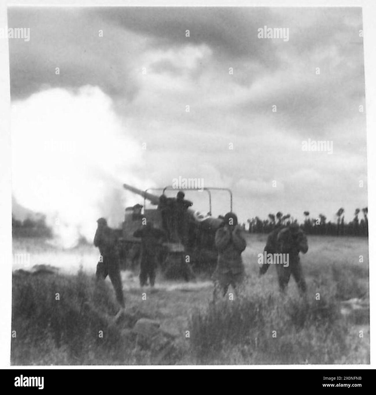 THE CAMPAIGN IN NORMANDY 1944 - American M12 GMC 155mm self-propelled guns of 987th Field ...