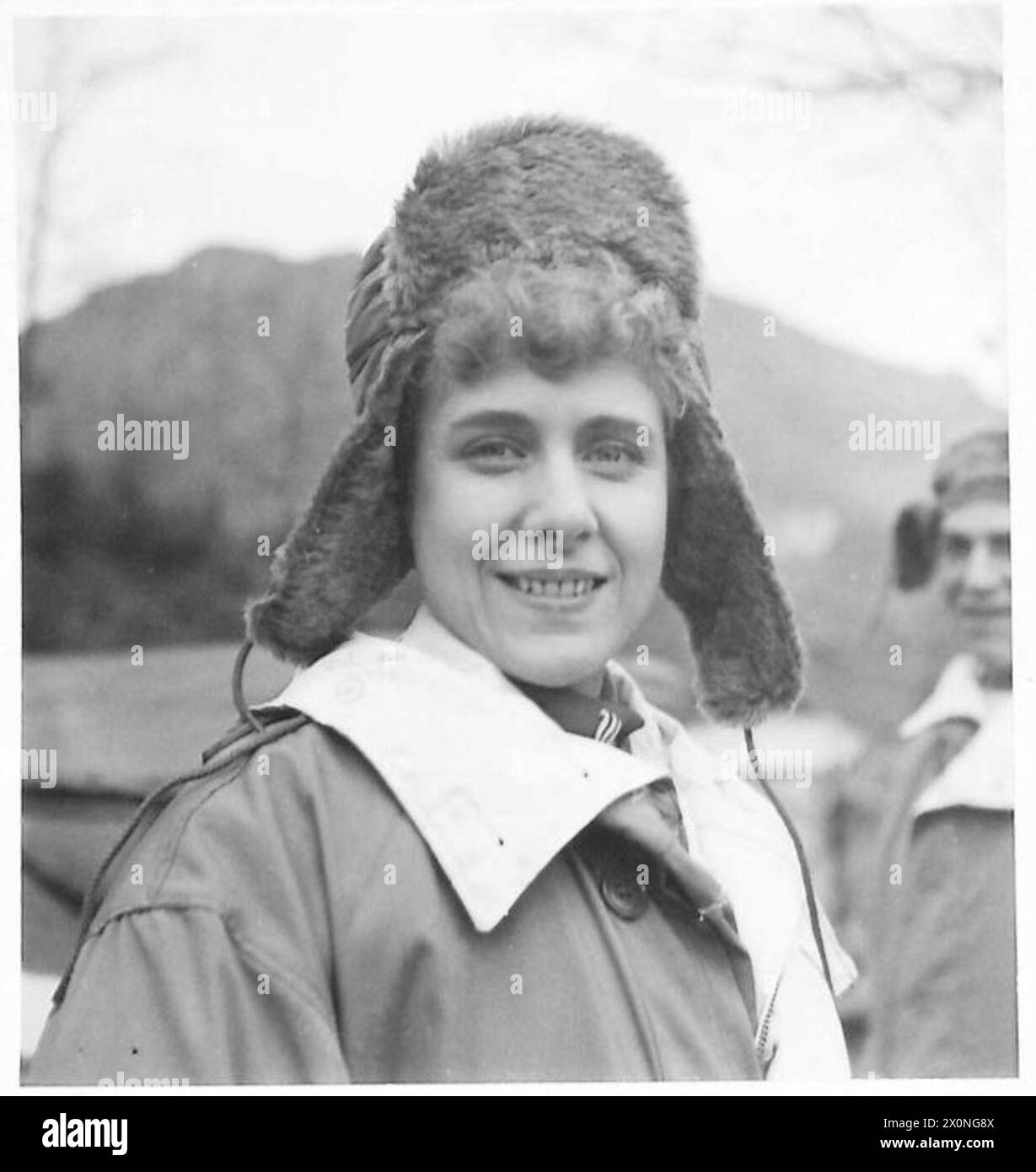 FIFTH ARMY : US SENATORS VISIT THE FRONT - Close-up of Mrs. Clare Booth ...