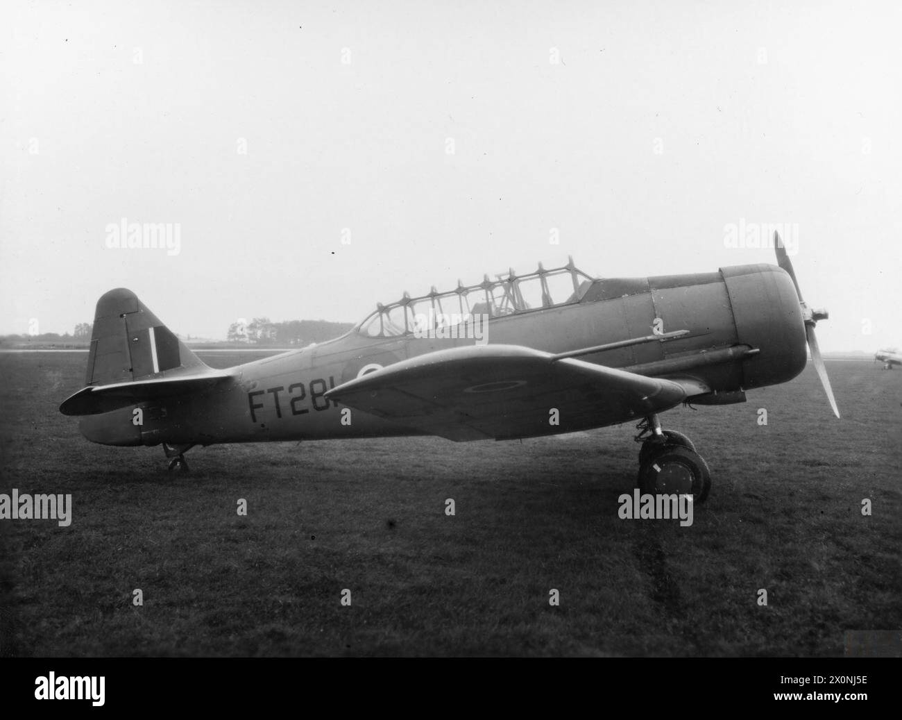 AMERICAN AIRCRAFT IN ROYAL AIR FORCE SERVICE 1939-1945: NORTH AMERICAN ...