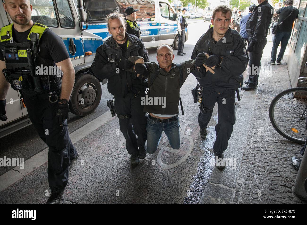 Continuing their efforts to draw attention to urgent climate issues ...