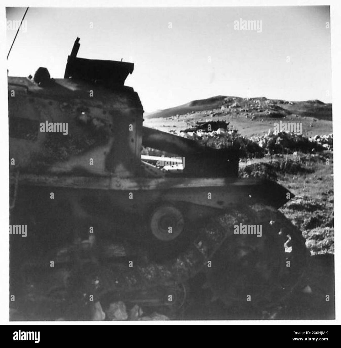 Two pounder anti tank hi-res stock photography and images - Alamy