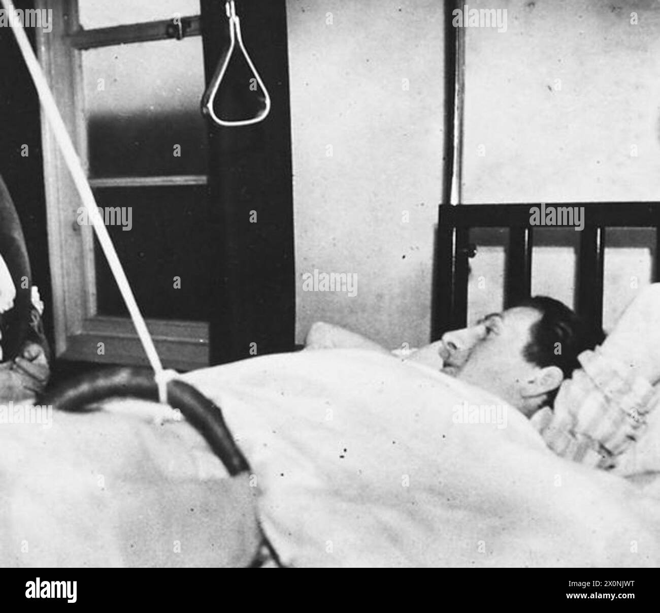 Hospital patients queen on Black and White Stock Photos & Images - Alamy