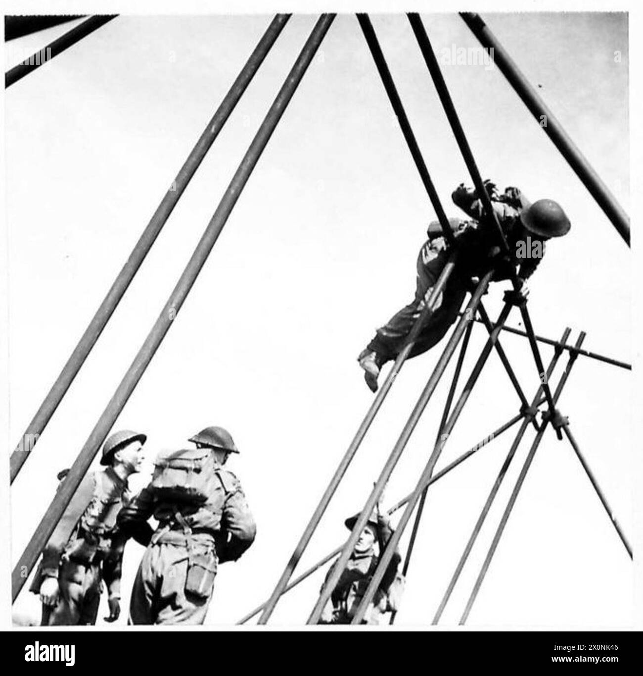 Climbing scaffolding Cut Out Stock Images & Pictures - Alamy