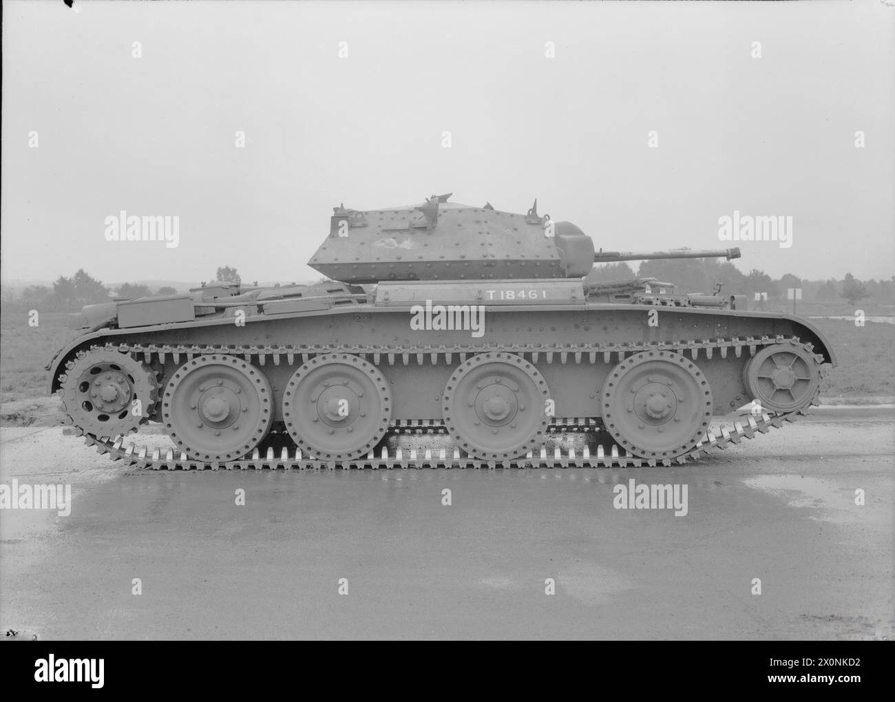BRITISH TANKS AND ARMOURED FIGHTING VEHICLES 1939-45 - Cruiser Mk V ...