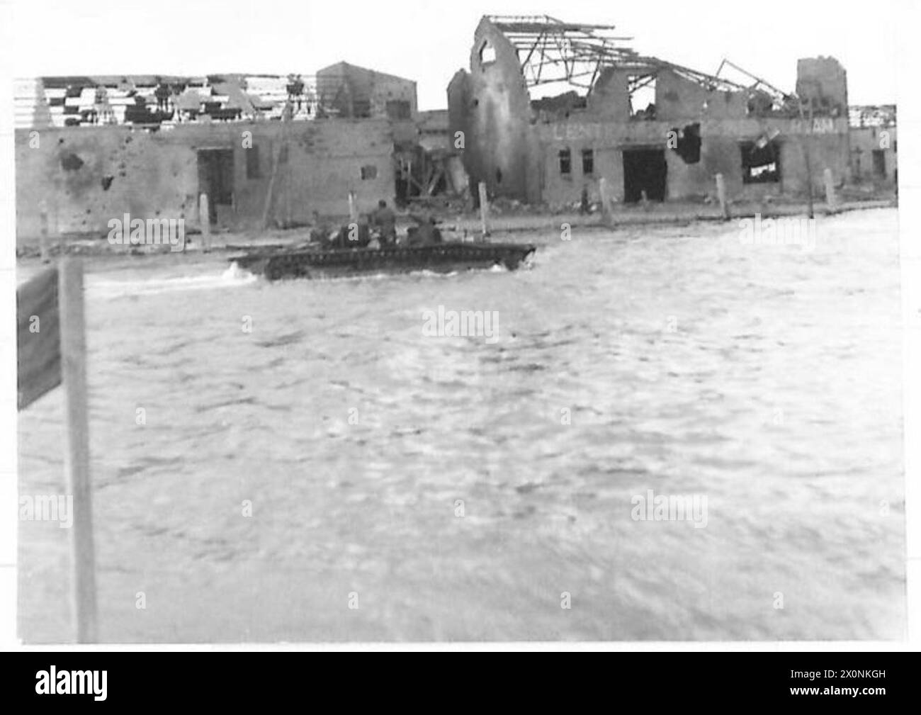 Beachhead operation Black and White Stock Photos & Images - Alamy