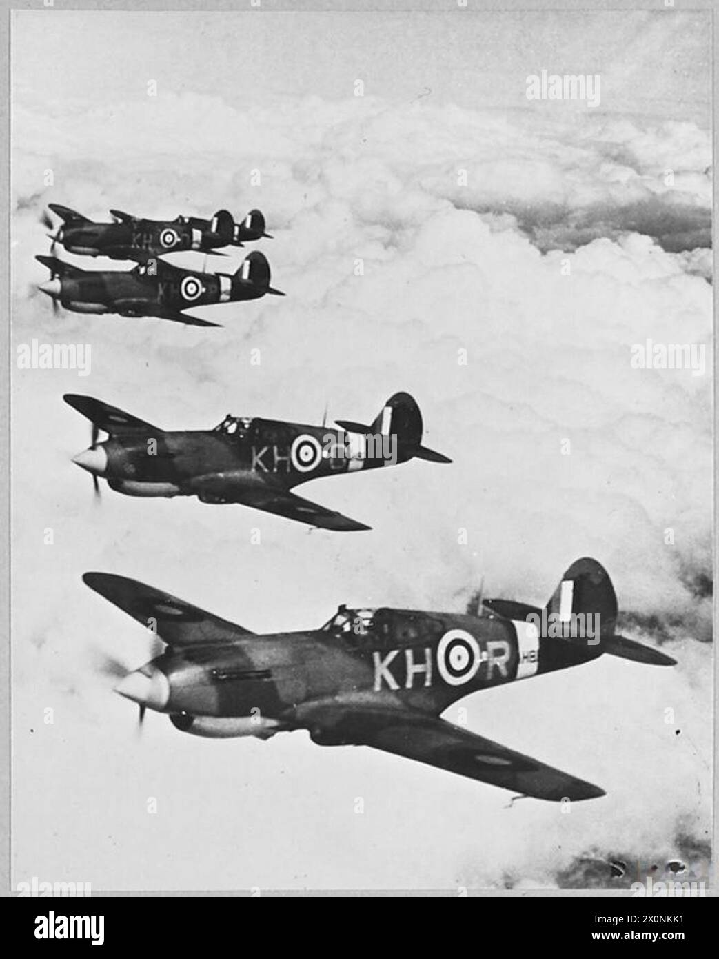 Echelon formation hi-res stock photography and images - Alamy