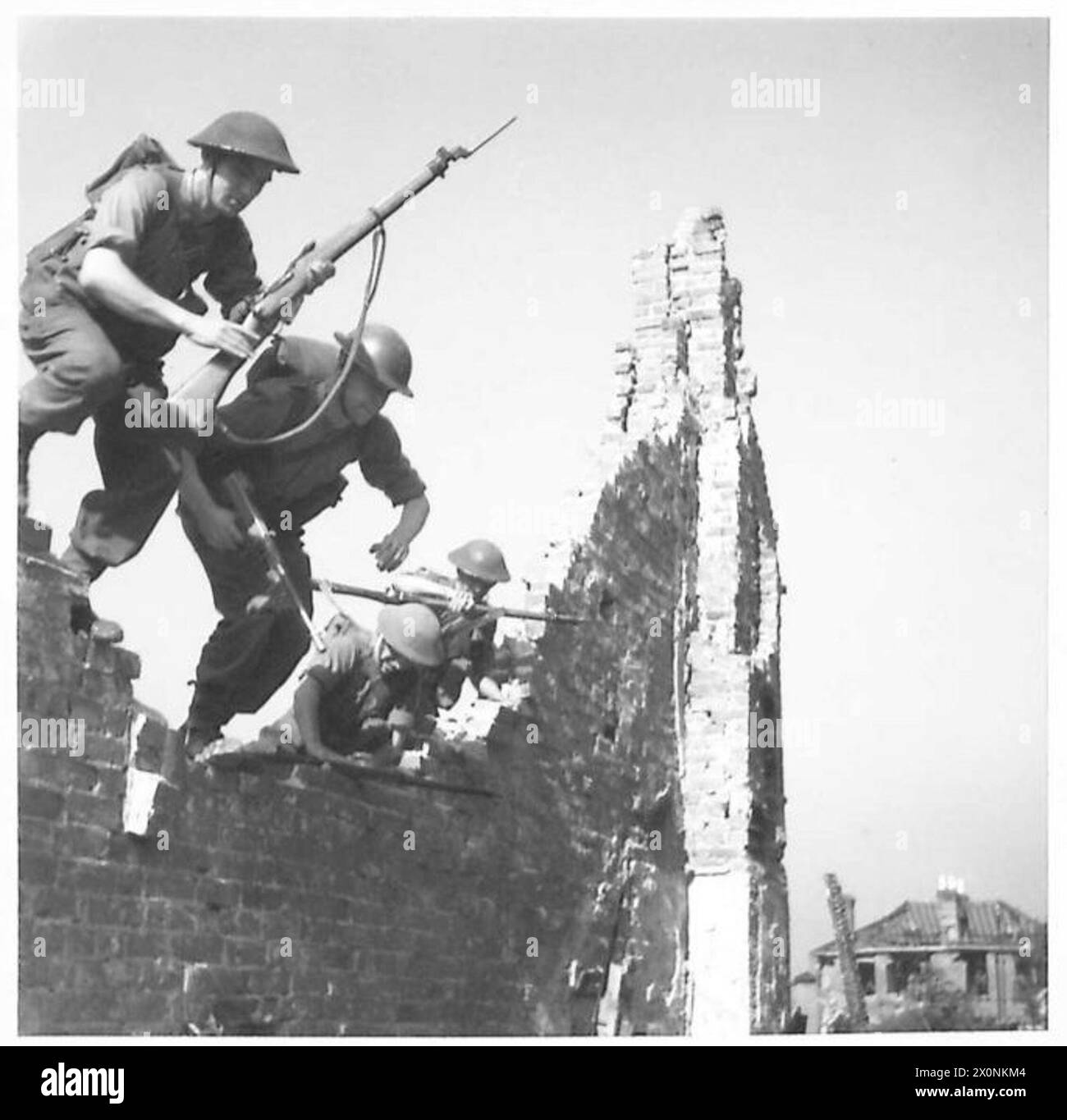 TOUGHENING A SOLDIER - Surmounting walls and jumping from heights ...