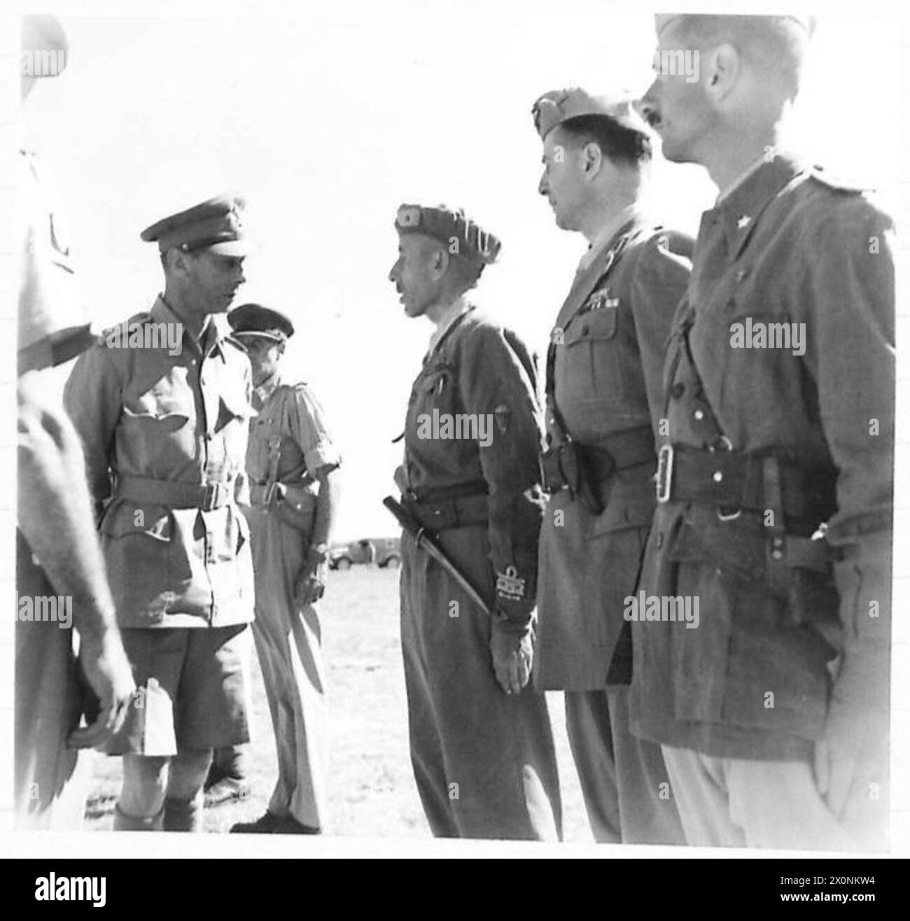 HIS MAJESTY THE KING VISITS TROOPS FIGHTING WITH THE 8TH ARMY - H.M ...