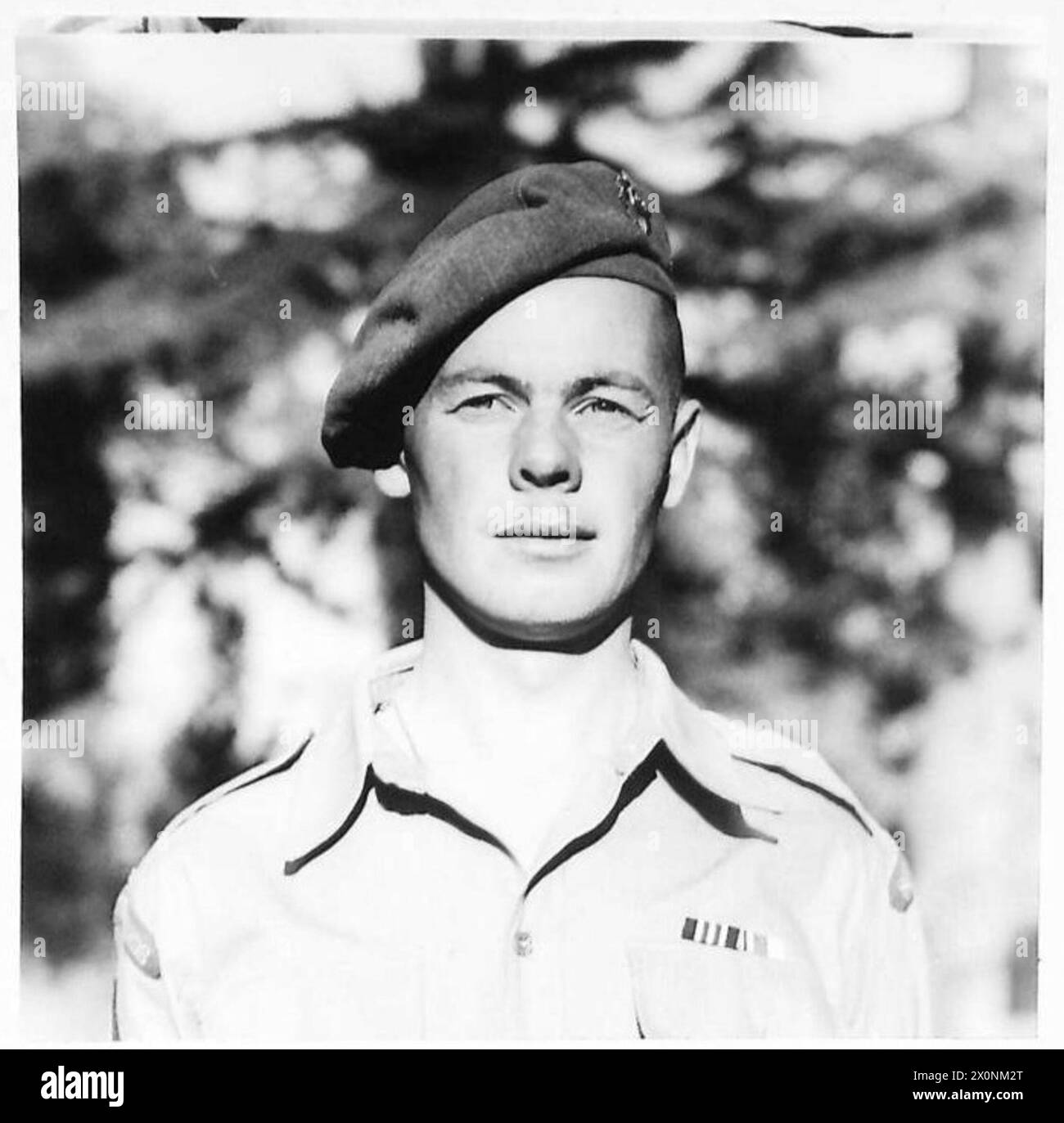 OFFICERS AND MEN OF 24 GUARDS BRIGADE RECEIVE DECORATIONS FOR ...