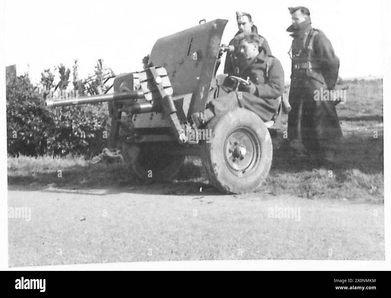 Divisional anti tank gun Cut Out Stock Images & Pictures - Alamy