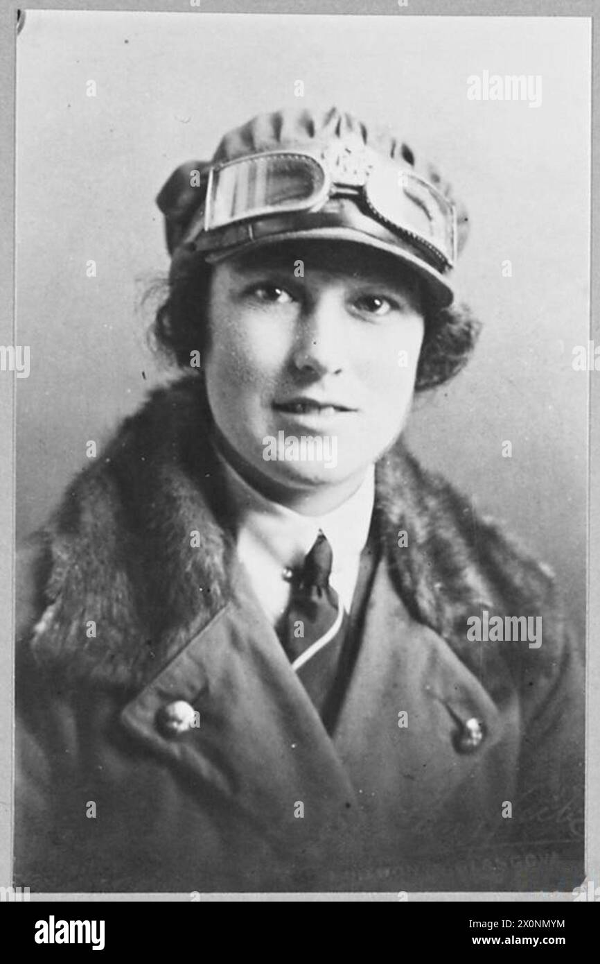 SHE SERVED IN TWO WARS - For story see CH.8953 Flight Officer Hilda ...