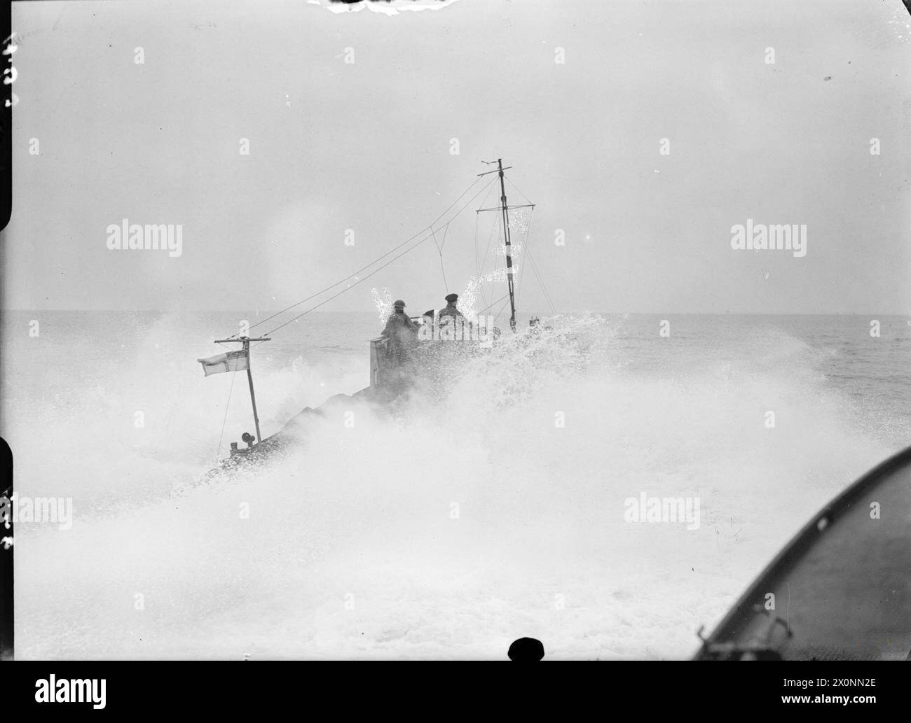 Motor torpedo boat at speed hi-res stock photography and images - Alamy