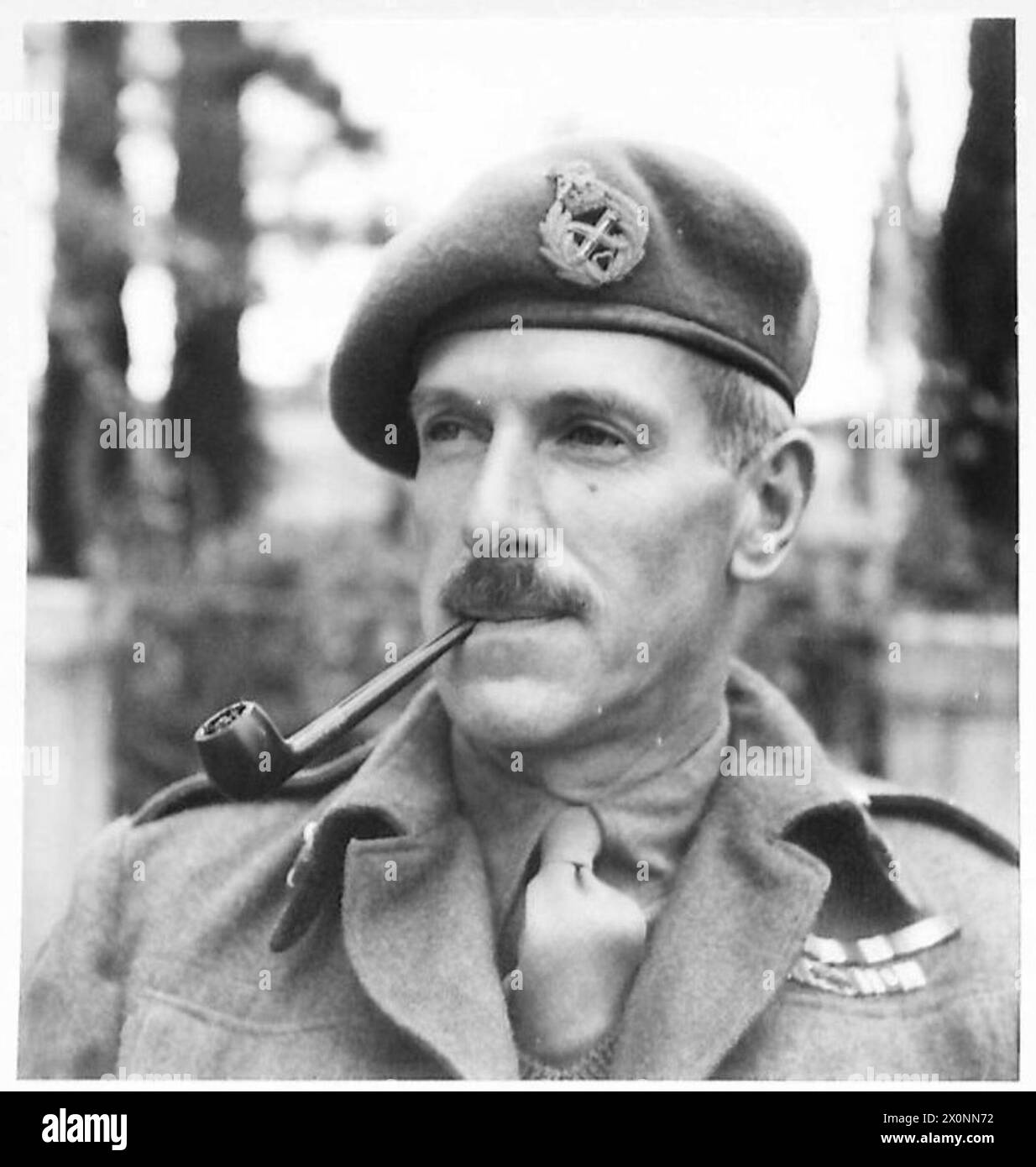 FIFTH ARMY : BRITAIN'S FIRST SOLDIER IN FIFTH ARMY - Lieut. General S.C ...