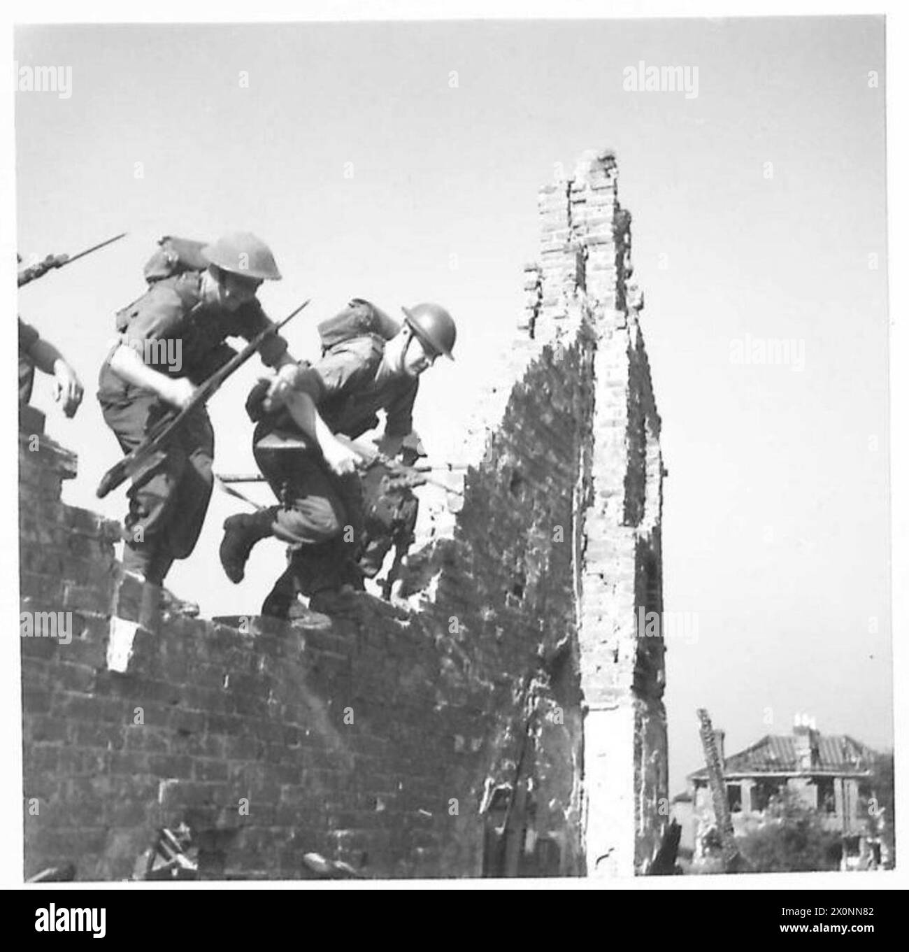 TOUGHENING A SOLDIER - Surmounting walls and jumping from heights ...
