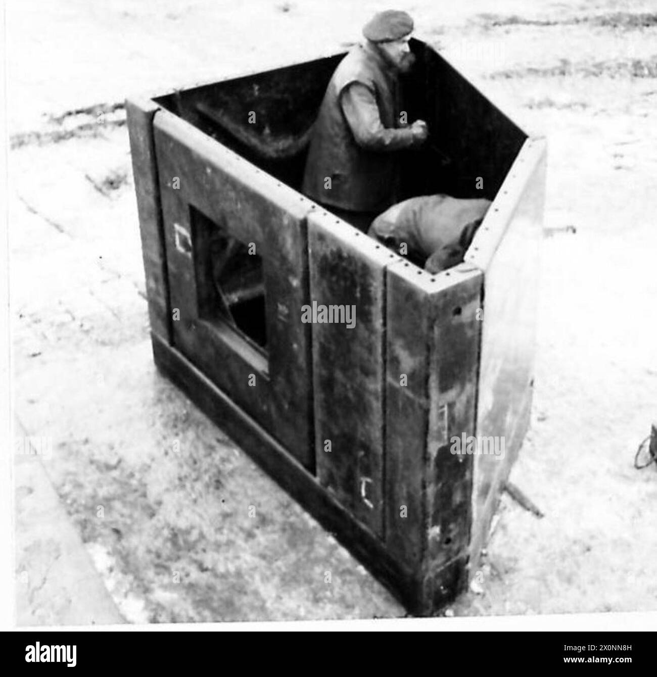 BARGE CONSTRUCTION BY 987 P.A.COY. R.E. [T.N.5] - Scow-end under ...