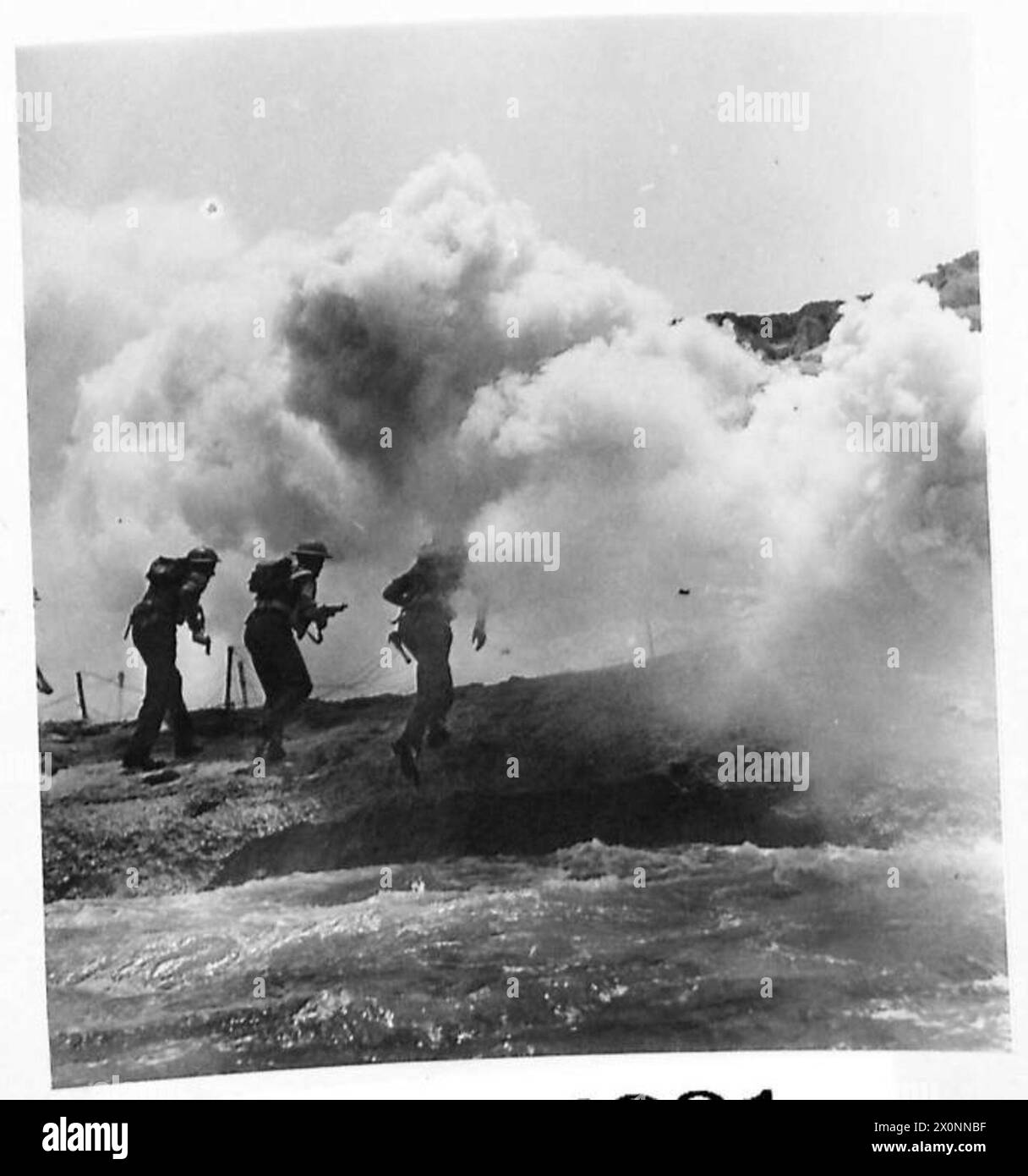 INVASION TRAINING BY TROOPS OF THE ALLIED NATIONS - On the beach strong ...