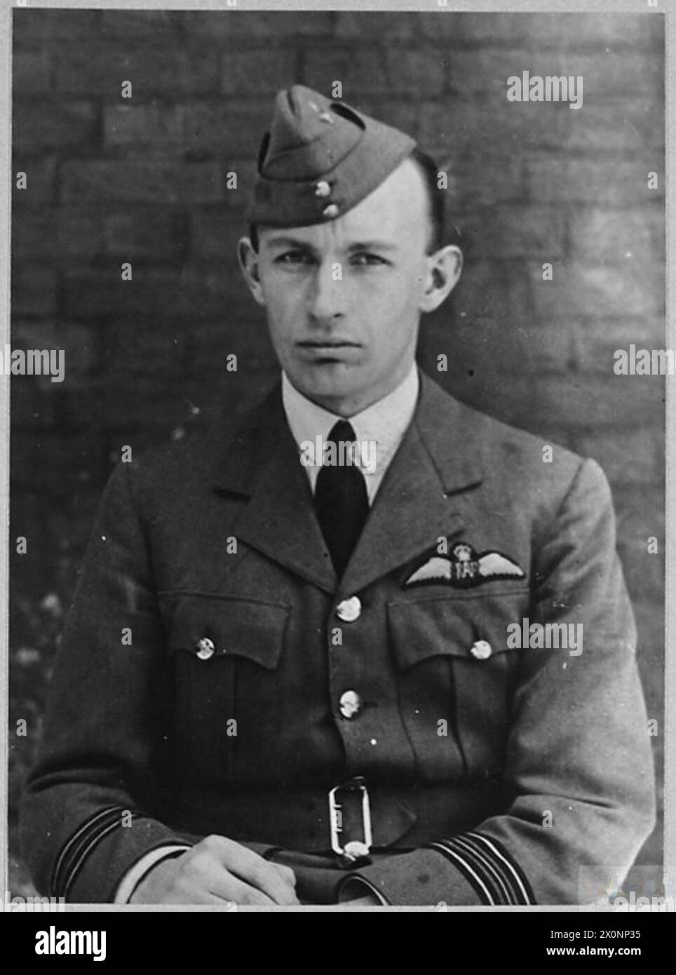 GEORGE CROSS FOR R.A.F. OFFICER - Squadron Leader JOHN NOEL DOWLAND ...