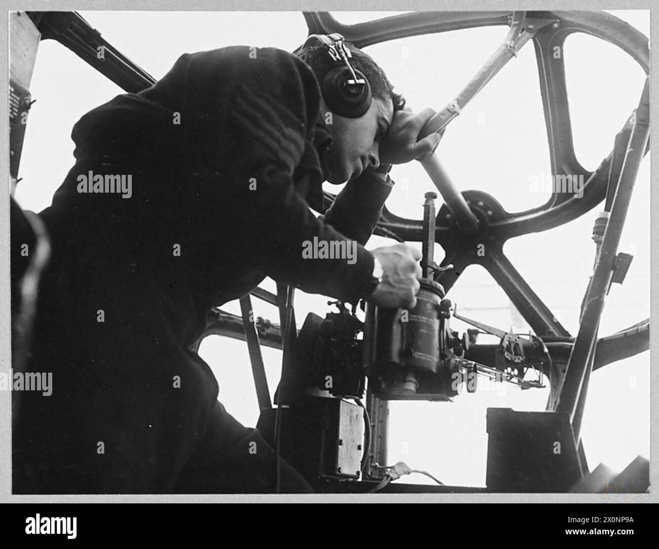 DEFEATING GERMANY'S KEY WEAPON : LIBERATOR v. U-BOAT - For story see CH ...