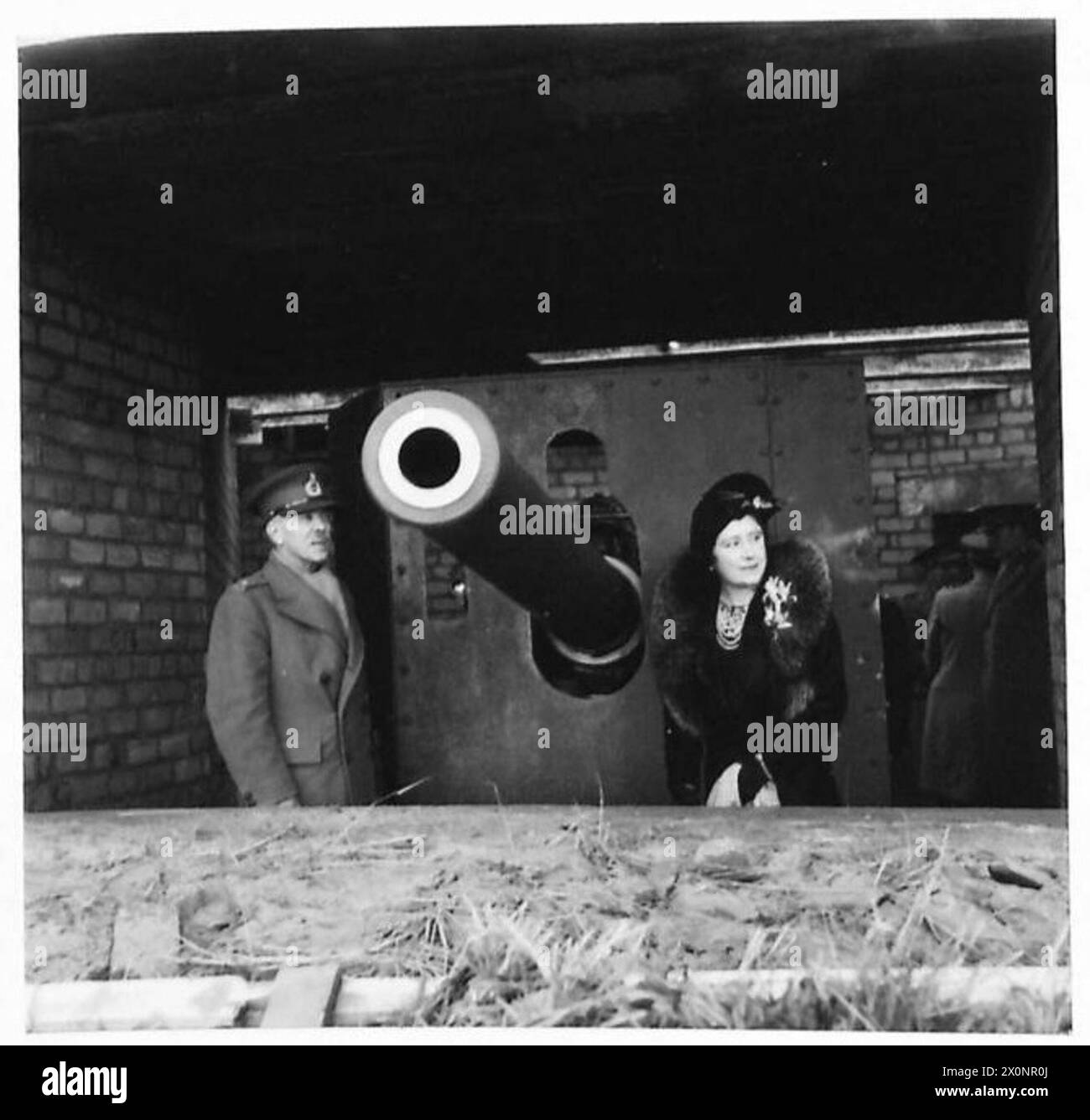 Queen elizabeth theatre Cut Out Stock Images & Pictures - Alamy