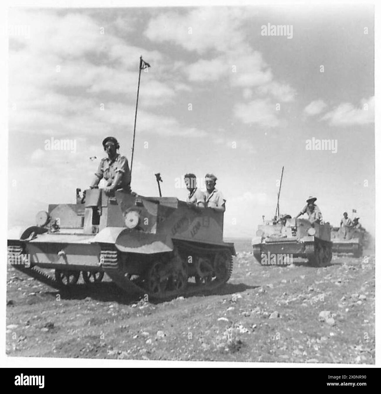 THE BRITISH ARMY IN NORTH AFRICA AND THE MIDDLE EAST 1940-1947 - Bren carriers of the regiment ...