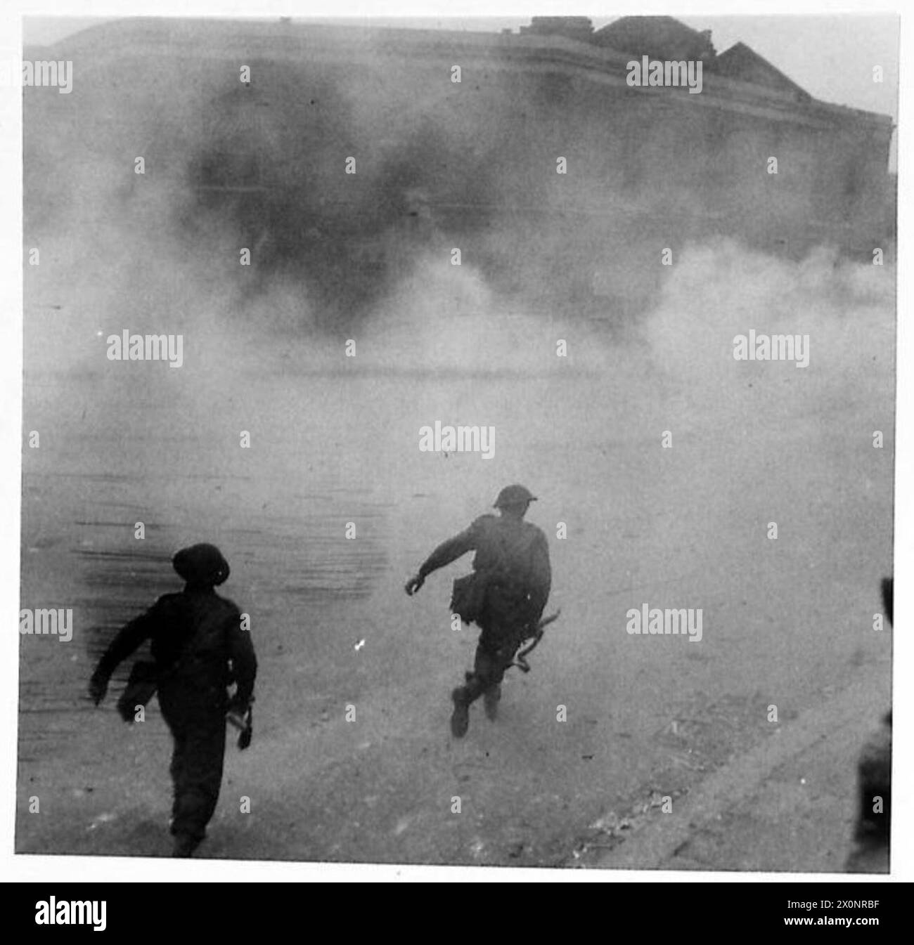Battlefield smoke Cut Out Stock Images & Pictures - Alamy